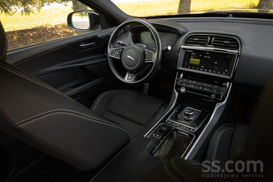 Melns Jaguar XE 2019 Jelgava, ar dzinēja tilpumu 2.00 L un nobraukumu 0 tūkst. km par 13500 €, foto 13 vietnē AUTOMOTO.COM.LV
