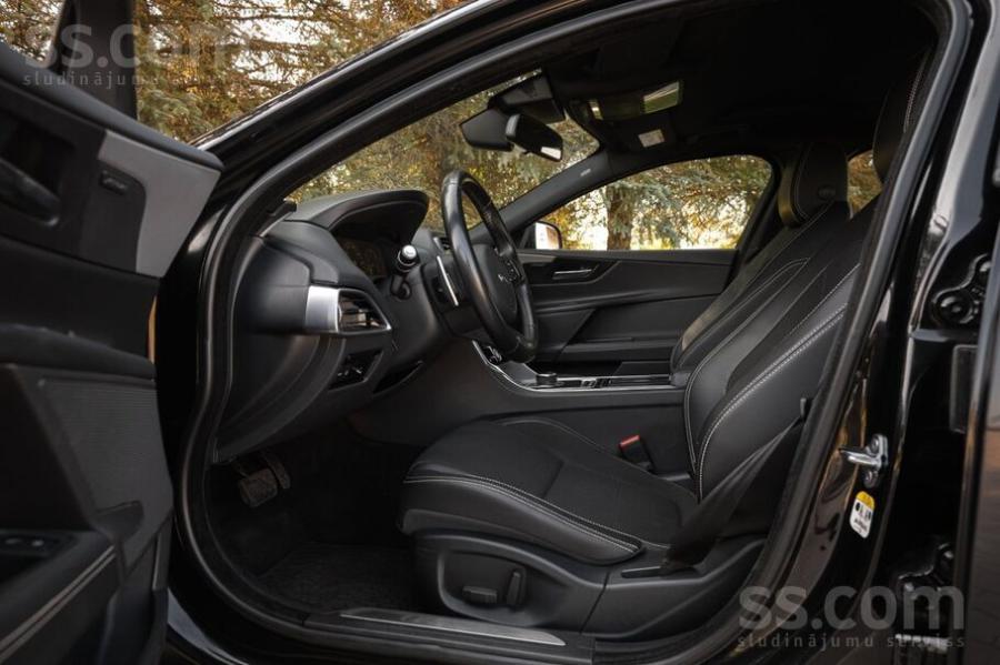 Melns Jaguar XE 2019 Jelgava, ar dzinēja tilpumu 2.00 L un nobraukumu 0 tūkst. km par 13500 €, foto 25 vietnē AUTOMOTO.COM.LV