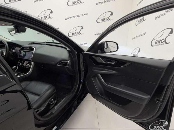 Black Jaguar XE 2020 in Vilnius, with an engine capacity of 2.00 L and mileage of 109 thousand km for 16100 €, photo 9 on AUTOMOTO.COM.LV