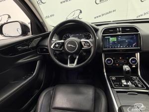 Melns Jaguar XE 2020 Avižieniai, ar dzinēja tilpumu 2.00 L un nobraukumu 109 tūkst. km par 16100 €, foto 16 vietnē AUTOMOTO.COM.LV