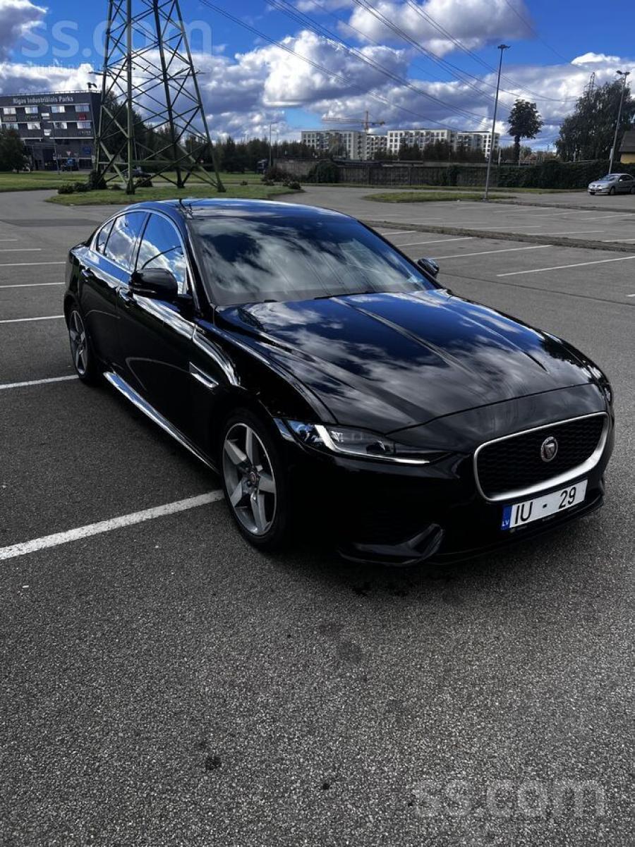 Melns Jaguar XE 2020 Rīga, ar dzinēja tilpumu 2.00 L un nobraukumu 73 tūkst. km par 22400 €, foto 4 vietnē AUTOMOTO.COM.LV