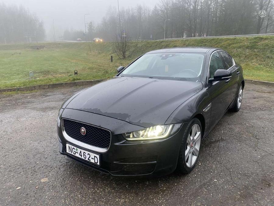 Melns Jaguar XE 2022 Viļņa, ar dzinēja tilpumu 2.00 L un nobraukumu 205 tūkst. km par 9600 €, foto 16 vietnē AUTOMOTO.COM.LV