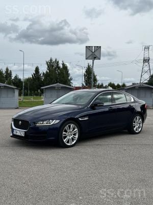 Zils Jaguar XE 2015 Rīga, ar dzinēja tilpumu 2.00 L un nobraukumu 264 tūkst. km par 6900 €, foto  vietnē AUTOMOTO.COM.LV