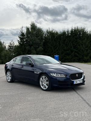 Blue Jaguar XE 2015 in Riga, with an engine capacity of 2.00 L and mileage of 264 thousand km for 6900 €, photo 4 on AUTOMOTO.COM.LV