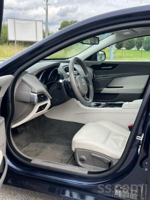 Blue Jaguar XE 2015 in Riga, with an engine capacity of 2.00 L and mileage of 264 thousand km for 6900 €, photo 10 on AUTOMOTO.COM.LV