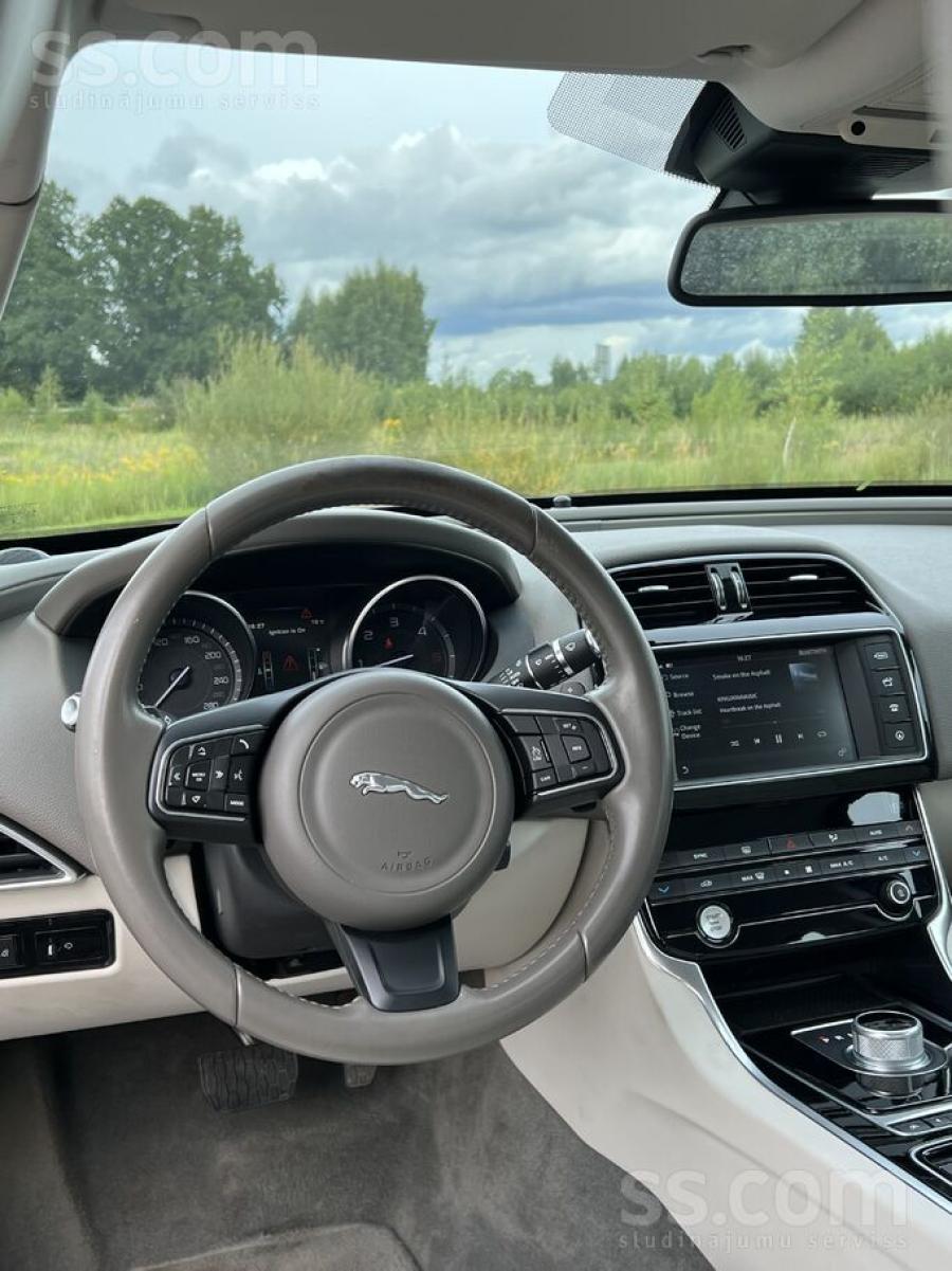 Blue Jaguar XE 2015 in Riga, with an engine capacity of 2.00 L and mileage of 264 thousand km for 6900 €, photo 15 on AUTOMOTO.COM.LV
