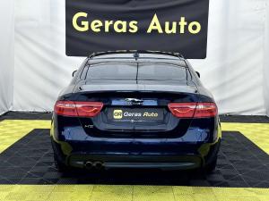 Zils Jaguar XE 2016 Viļņa, ar dzinēja tilpumu 2.00 L un nobraukumu 153 tūkst. km par 8690 €, foto 6 vietnē AUTOMOTO.COM.LV