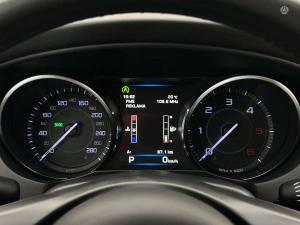 Zils Jaguar XE 2016 Viļņa, ar dzinēja tilpumu 2.00 L un nobraukumu 153 tūkst. km par 8690 €, foto 24 vietnē AUTOMOTO.COM.LV