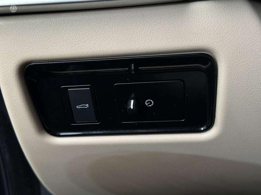 Zils Jaguar XE 2016 Viļņa, ar dzinēja tilpumu 2.00 L un nobraukumu 153 tūkst. km par 8490 €, foto 21 vietnē AUTOMOTO.COM.LV