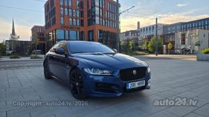 Синий Ягуар XE 2016 в Таллин, объемом двигателя 2.00 л и пробегом 159 тыс. км за 16200 €, фото  на AUTOMOTO.COM.LV