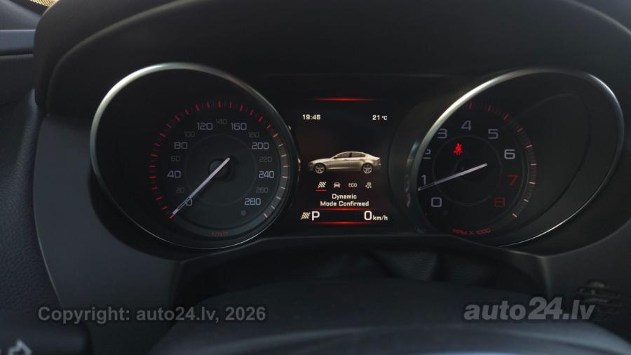 Синий Ягуар XE 2016 в Таллин, объемом двигателя 2.00 л и пробегом 159 тыс. км за 16200 €, фото 11 на AUTOMOTO.COM.LV