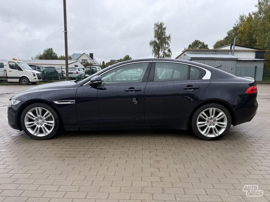 Blue Jaguar XE 2016 in Utena, with an engine capacity of 2.00 L and mileage of 173 thousand km for 6500 €, photo 6 on AUTOMOTO.COM.LV