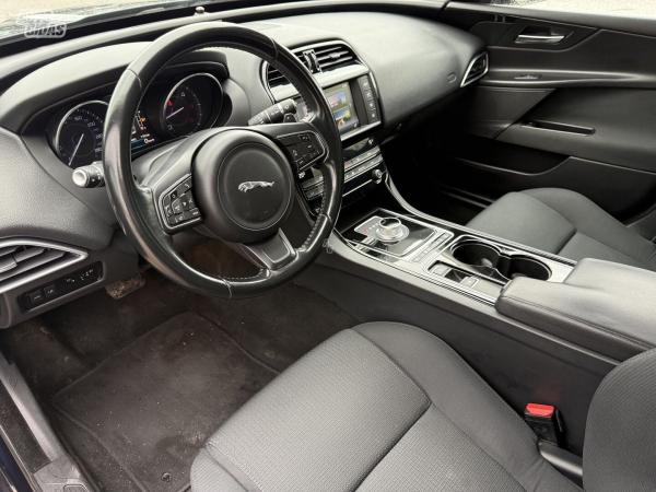 Jaguar XE 2016 in Utena on AUTOMOTO.COM.LV Blue Jaguar XE 2016 in Utena, with an engine capacity of 2.00 L and mileage of 173 thousand km for 6500 €, photo 11 on AUTOMOTO.COM.LV