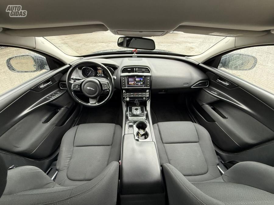 Blue Jaguar XE 2016 in Utena, with an engine capacity of 2.00 L and mileage of 173 thousand km for 6500 €, photo 13 on AUTOMOTO.COM.LV