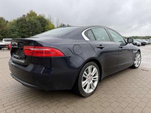 Blue Jaguar XE 2016 in Utena, with an engine capacity of 2.00 L and mileage of 173 thousand km for 6450 €, photo 7 on AUTOMOTO.COM.LV