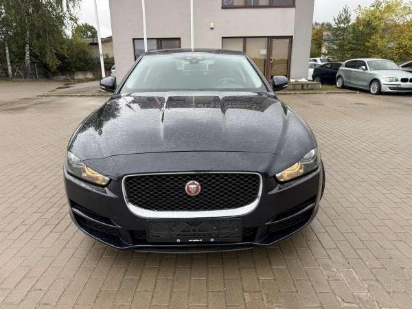 Blue Jaguar XE 2016 in Utena, with an engine capacity of 2.00 L and mileage of 173 thousand km for 6450 €, photo 8 on AUTOMOTO.COM.LV