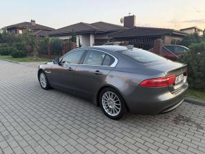 Brown Jaguar XE 2016 in Vilnius, with an engine capacity of 2.00 L and mileage of 307 thousand km for 6200 €, photo 6 on AUTOMOTO.COM.LV