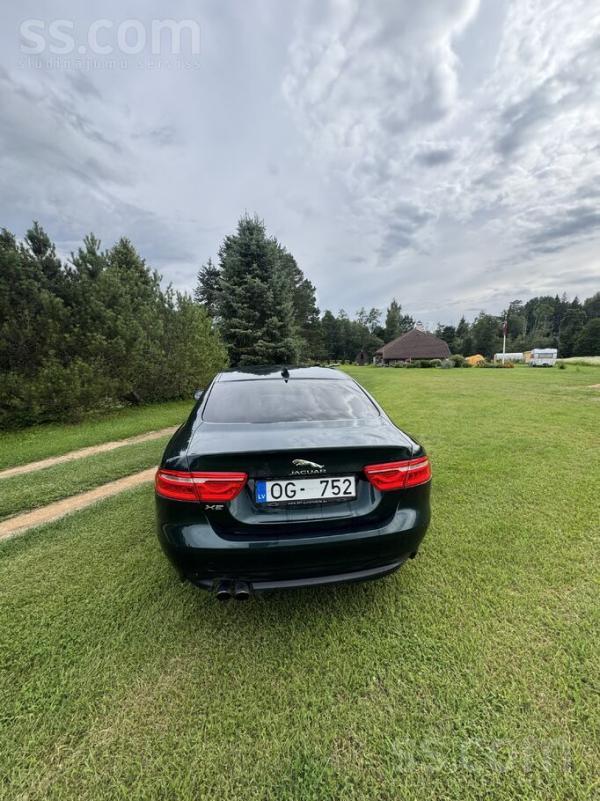 Ягуар XE 2016 в Бауска на AUTOMOTO.COM.LV Зеленый Ягуар XE 2016 в Бауска, объемом двигателя 2.00 л и пробегом 280 тыс. км за 11500 €, фото 4 на AUTOMOTO.COM.LV
