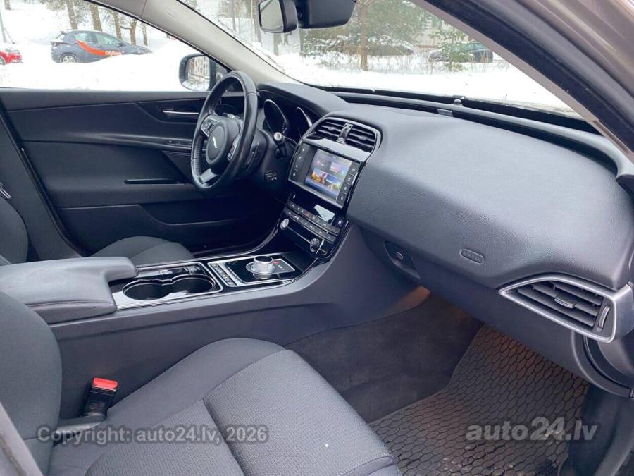 Grey Jaguar XE 2015 in Tallinn, with an engine capacity of 2.00 L and mileage of 113 thousand km for 9500 €, photo 9 on AUTOMOTO.COM.LV