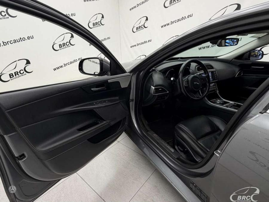 Grey Jaguar XE 2015 in Vilnius, with an engine capacity of 2.00 L and mileage of 243 thousand km for 6000 €, photo 20 on AUTOMOTO.COM.LV