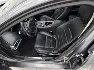 Grey Jaguar XE 2015 in Vilnius, with an engine capacity of 2.00 L and mileage of 243 thousand km for 6000 €, photo 22 on AUTOMOTO.COM.LV
