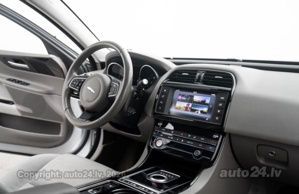 Grey Jaguar XE 2016 in Tallinn, with an engine capacity of 2.00 L and mileage of 180 thousand km for 8999 €, photo 11 on AUTOMOTO.COM.LV
