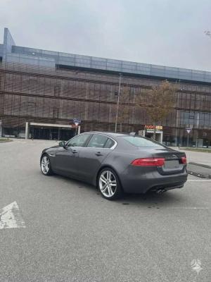 Grey Jaguar XE 2016 in Klaipeda, with an engine capacity of 2.00 L and mileage of 282 thousand km for 7999 €, photo 5 on AUTOMOTO.COM.LV