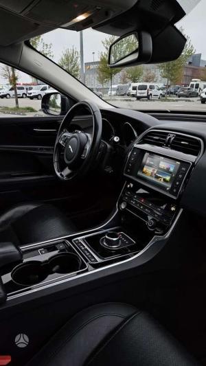 Grey Jaguar XE 2016 in Klaipeda, with an engine capacity of 2.00 L and mileage of 282 thousand km for 7999 €, photo 6 on AUTOMOTO.COM.LV