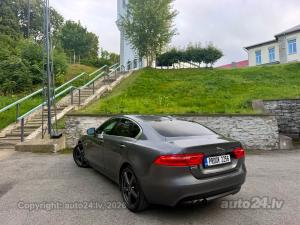 Grey Jaguar XE 2016 in Tallinn, with an engine capacity of 2.00 L and mileage of 228 thousand km for 9999 €, photo 5 on AUTOMOTO.COM.LV