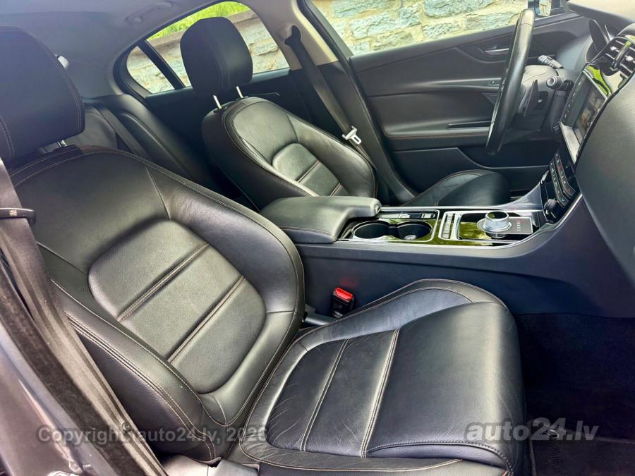 Grey Jaguar XE 2016 in Tallinn, with an engine capacity of 2.00 L and mileage of 228 thousand km for 9999 €, photo 15 on AUTOMOTO.COM.LV