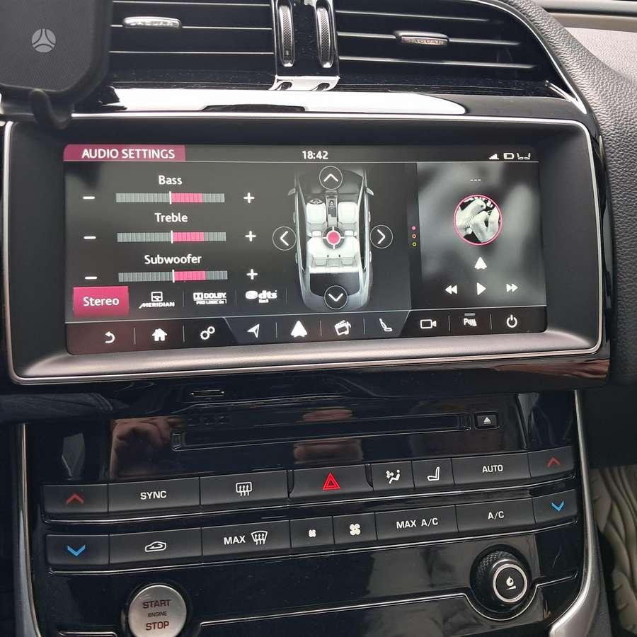 Серый Ягуар XE 2017 в Каунас, объемом двигателя 2.00 л и пробегом 168 тыс. км за 8000 €, фото 9 на AUTOMOTO.COM.LV