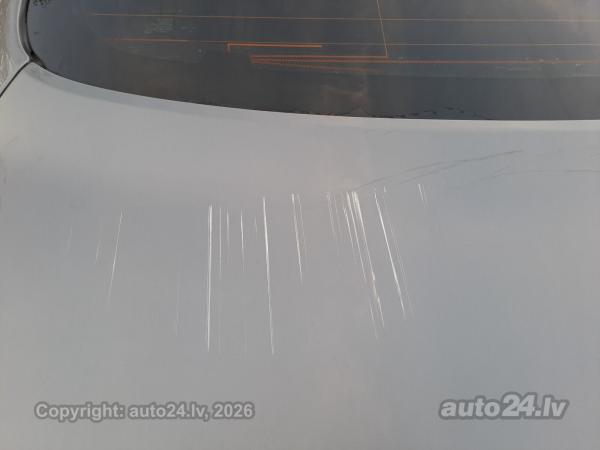 Grey Jaguar XE 2017 in Tartu, with an engine capacity of 2.00 L and mileage of 200 thousand km for 14400 €, photo 10 on AUTOMOTO.COM.LV