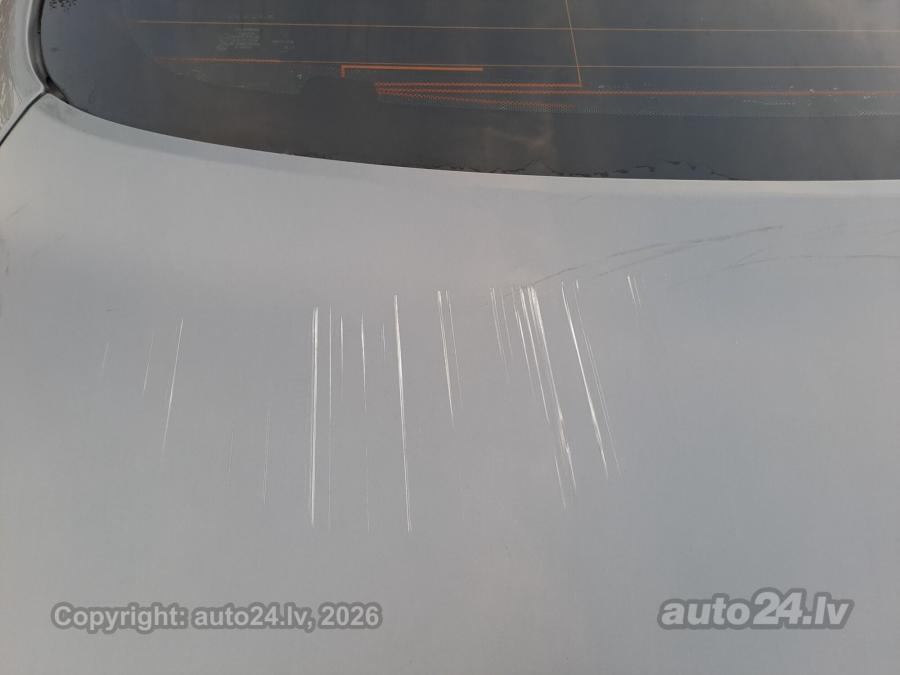Grey Jaguar XE 2017 in Tartu, with an engine capacity of 2.00 L and mileage of 200 thousand km for 14400 €, photo 10 on AUTOMOTO.COM.LV