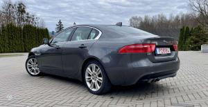 Pelēks Jaguar XE 2017 Kauņa, ar dzinēja tilpumu 2.00 L un nobraukumu 230 tūkst. km par 7500 €, foto 6 vietnē AUTOMOTO.COM.LV