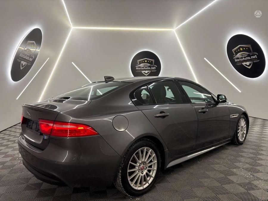 Pelēks Jaguar XE 2018 Marijampole, ar dzinēja tilpumu 2.00 L un nobraukumu 195 tūkst. km par 9650 €, foto 26 vietnē AUTOMOTO.COM.LV