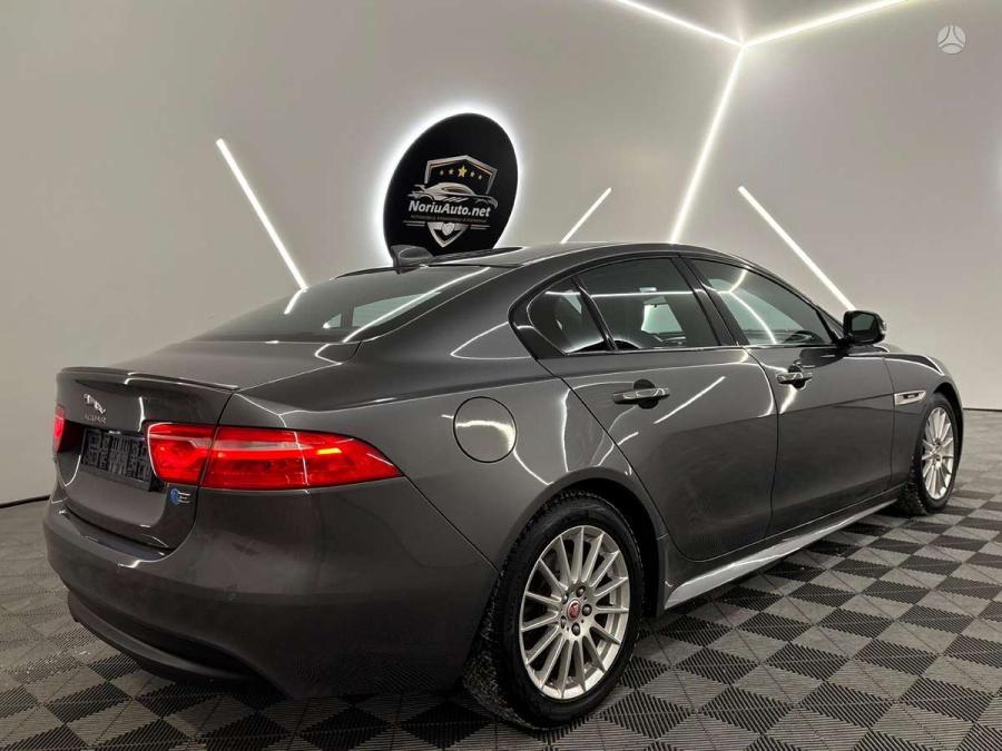 Pelēks Jaguar XE 2018 Marijampole, ar dzinēja tilpumu 2.00 L un nobraukumu 195 tūkst. km par 9650 €, foto 27 vietnē AUTOMOTO.COM.LV