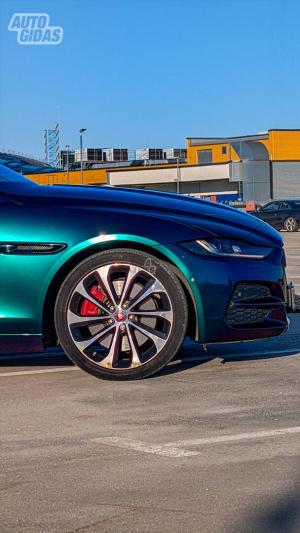 Серый Ягуар XE 2019 в Вильнюс, объемом двигателя 2.00 л и пробегом 148 тыс. км за 19800 €, фото 13 на AUTOMOTO.COM.LV