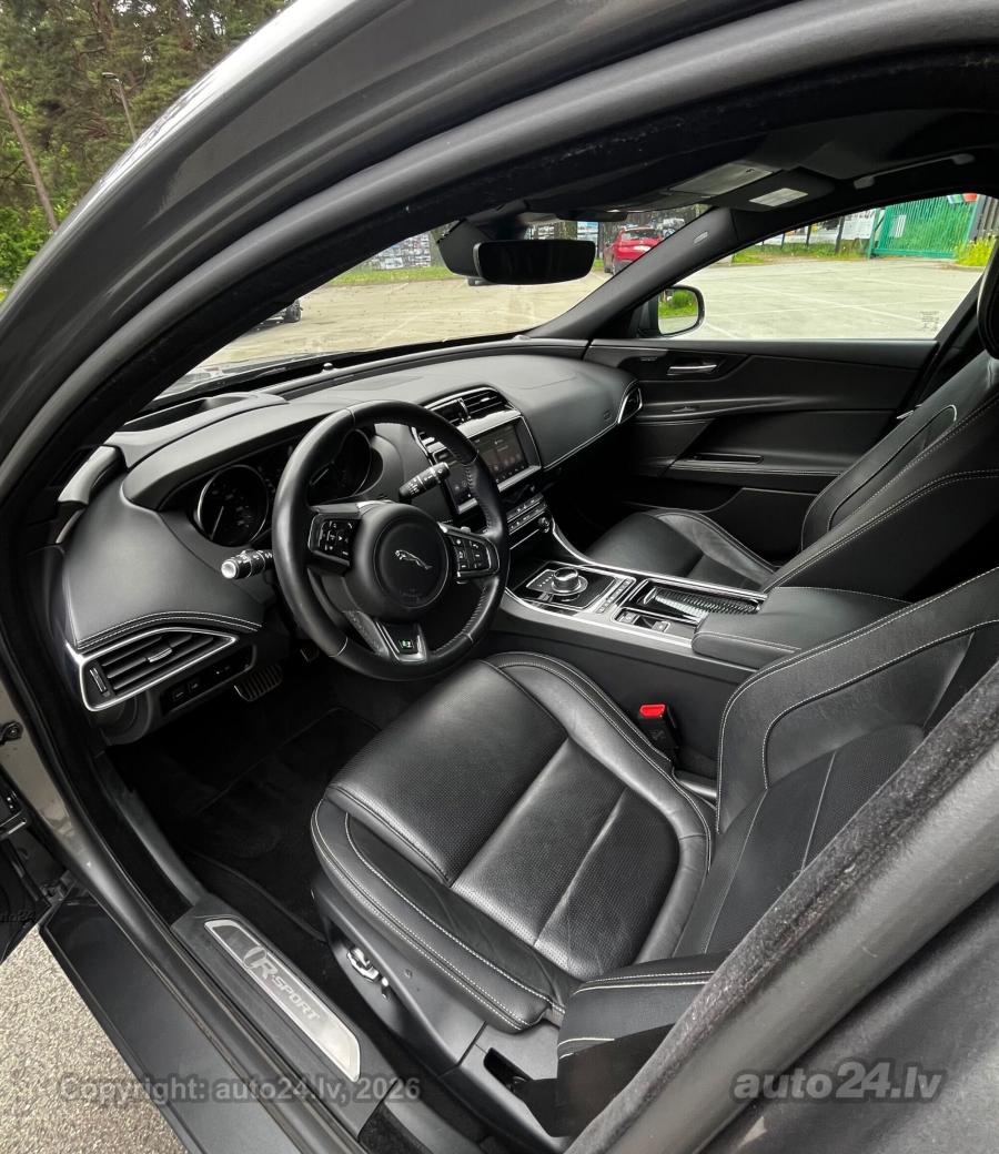 Pelēks Jaguar XE 2019 Tallina, ar dzinēja tilpumu 2.00 L un nobraukumu 135 tūkst. km par 19500 €, foto 9 vietnē AUTOMOTO.COM.LV