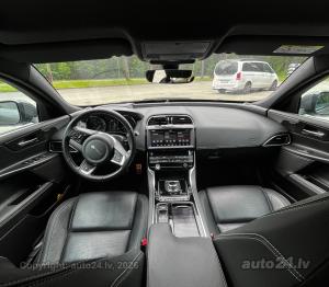 Pelēks Jaguar XE 2019 Tallina, ar dzinēja tilpumu 2.00 L un nobraukumu 135 tūkst. km par 19500 €, foto 10 vietnē AUTOMOTO.COM.LV