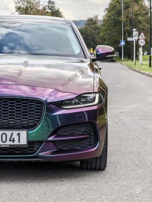 Серый Ягуар XE 2019 в Вильнюс, объемом двигателя 2.00 л и пробегом 151 тыс. км за 17500 €, фото 4 на AUTOMOTO.COM.LV