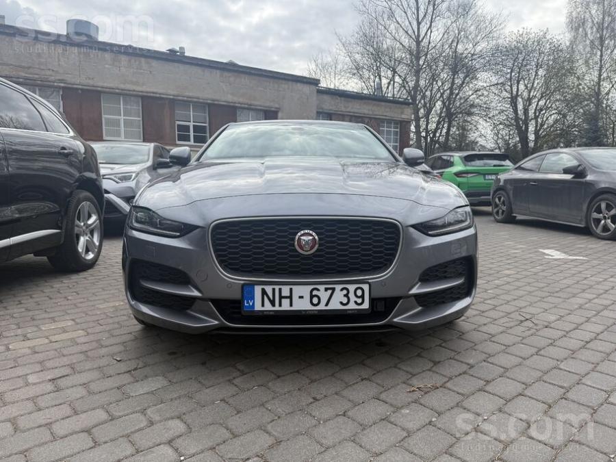 Серый Ягуар XE 2020 в Рига, объемом двигателя 2.00 л и пробегом 87 тыс. км за 24000 €, фото 3 на AUTOMOTO.COM.LV