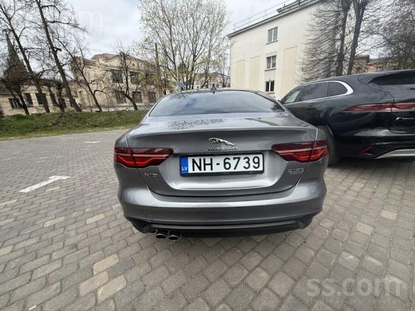 Grey Jaguar XE 2020 in Riga, with an engine capacity of 2.00 L and mileage of 87 thousand km for 24000 €, photo 6 on AUTOMOTO.COM.LV