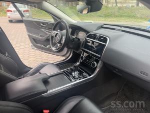 Серый Ягуар XE 2020 в Рига, объемом двигателя 2.00 л и пробегом 87 тыс. км за 24000 €, фото 10 на AUTOMOTO.COM.LV
