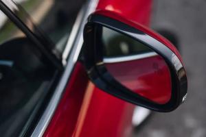 Red Jaguar XE 2018 in Riga, with an engine capacity of 0.00 L and mileage of 139 thousand km for 36500 €, photo 6 on AUTOMOTO.COM.LV