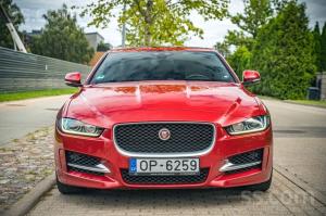 Sarkans Jaguar XE 2015 Rīga, ar dzinēja tilpumu 2.00 L un nobraukumu 183 tūkst. km par 5990 €, foto 3 vietnē AUTOMOTO.COM.LV