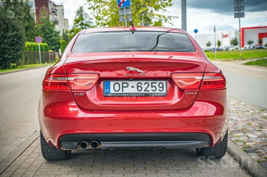 Sarkans Jaguar XE 2015 Rīga, ar dzinēja tilpumu 2.00 L un nobraukumu 183 tūkst. km par 5990 €, foto 6 vietnē AUTOMOTO.COM.LV