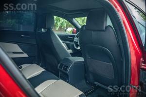Sarkans Jaguar XE 2015 Rīga, ar dzinēja tilpumu 2.00 L un nobraukumu 183 tūkst. km par 5990 €, foto 19 vietnē AUTOMOTO.COM.LV