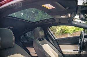 Sarkans Jaguar XE 2015 Rīga, ar dzinēja tilpumu 2.00 L un nobraukumu 183 tūkst. km par 5990 €, foto 21 vietnē AUTOMOTO.COM.LV