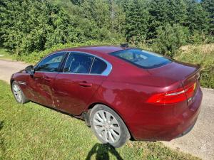 Sarkans Jaguar XE 2016 Alīta, ar dzinēja tilpumu 2.00 L un nobraukumu 128 tūkst. km par 3200 €, foto 5 vietnē AUTOMOTO.COM.LV