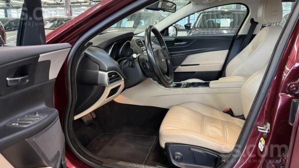 Red Jaguar XE 2016 in Riga, with an engine capacity of 2.00 L and mileage of 87 thousand km for 8900 €, photo 11 on AUTOMOTO.COM.LV